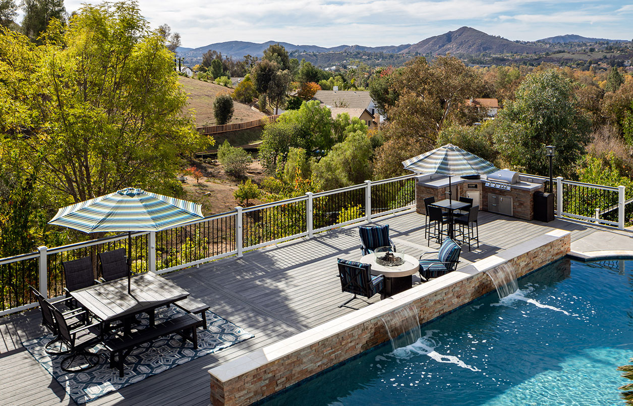 Trex Double Deck Outdoor Living Gallery | Dixieline